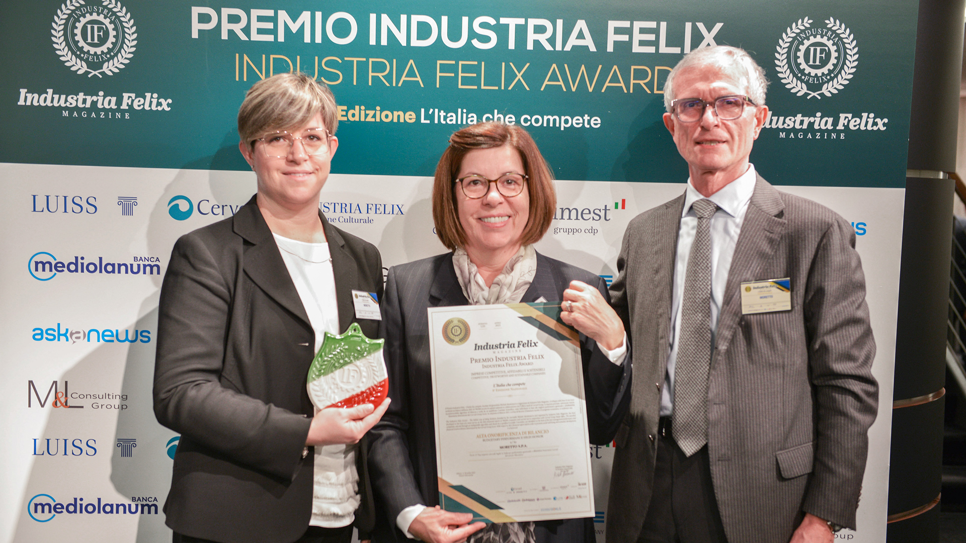 Moretto receives the "Industria Felix Award – Italia che compete" as an ...