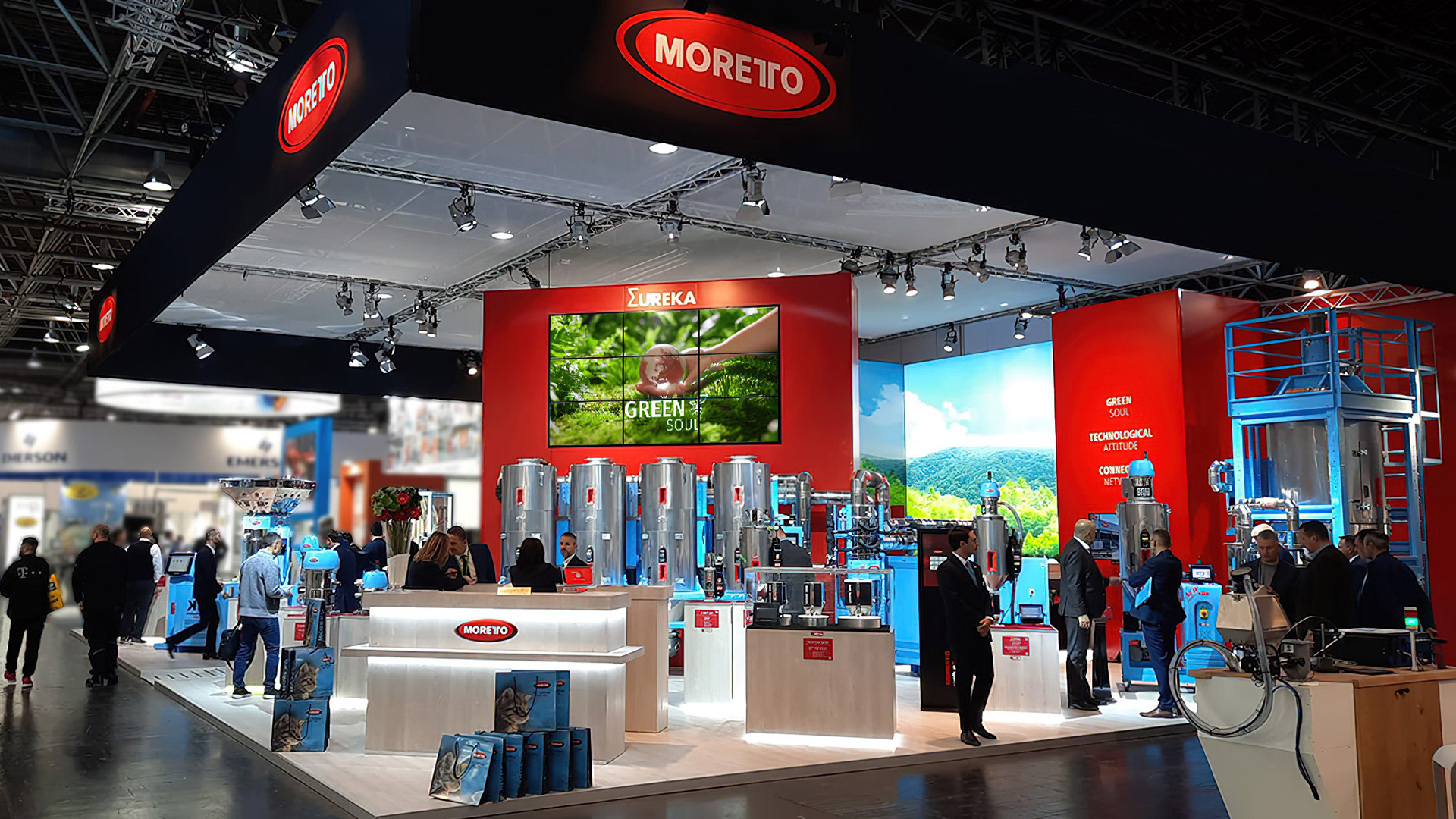 Auxiliary equipment for the plastics processing industry | Moretto USA ...